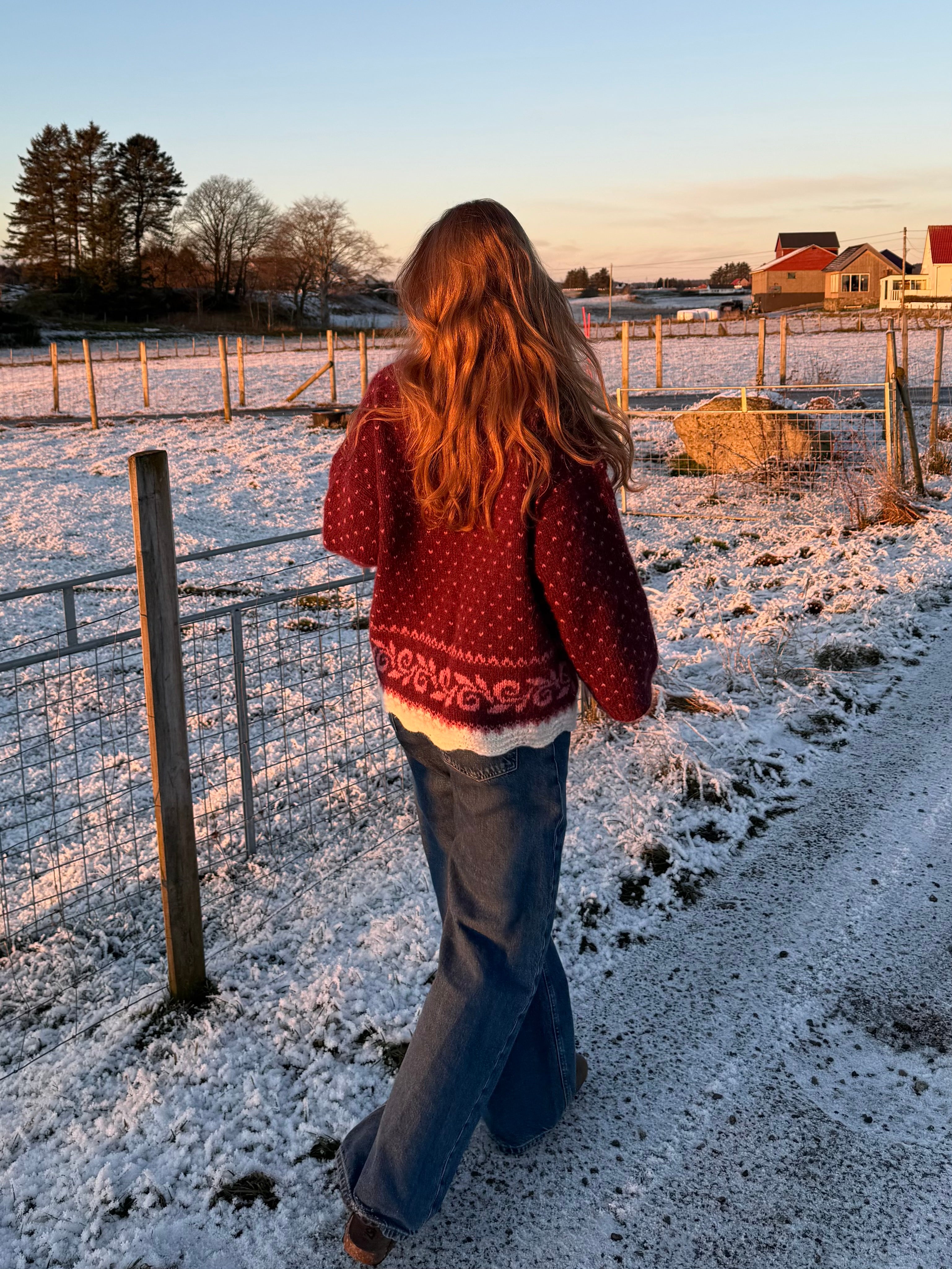 Frej Sweater 2(3) colors in Kos - Yarn kit by Milotté x TheaM